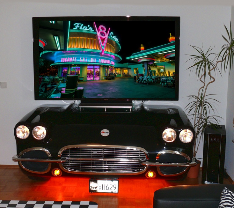 Automöbel: Cadillac / Chevy Sofa, Autosofas & AutotischeAmerican Warehouse