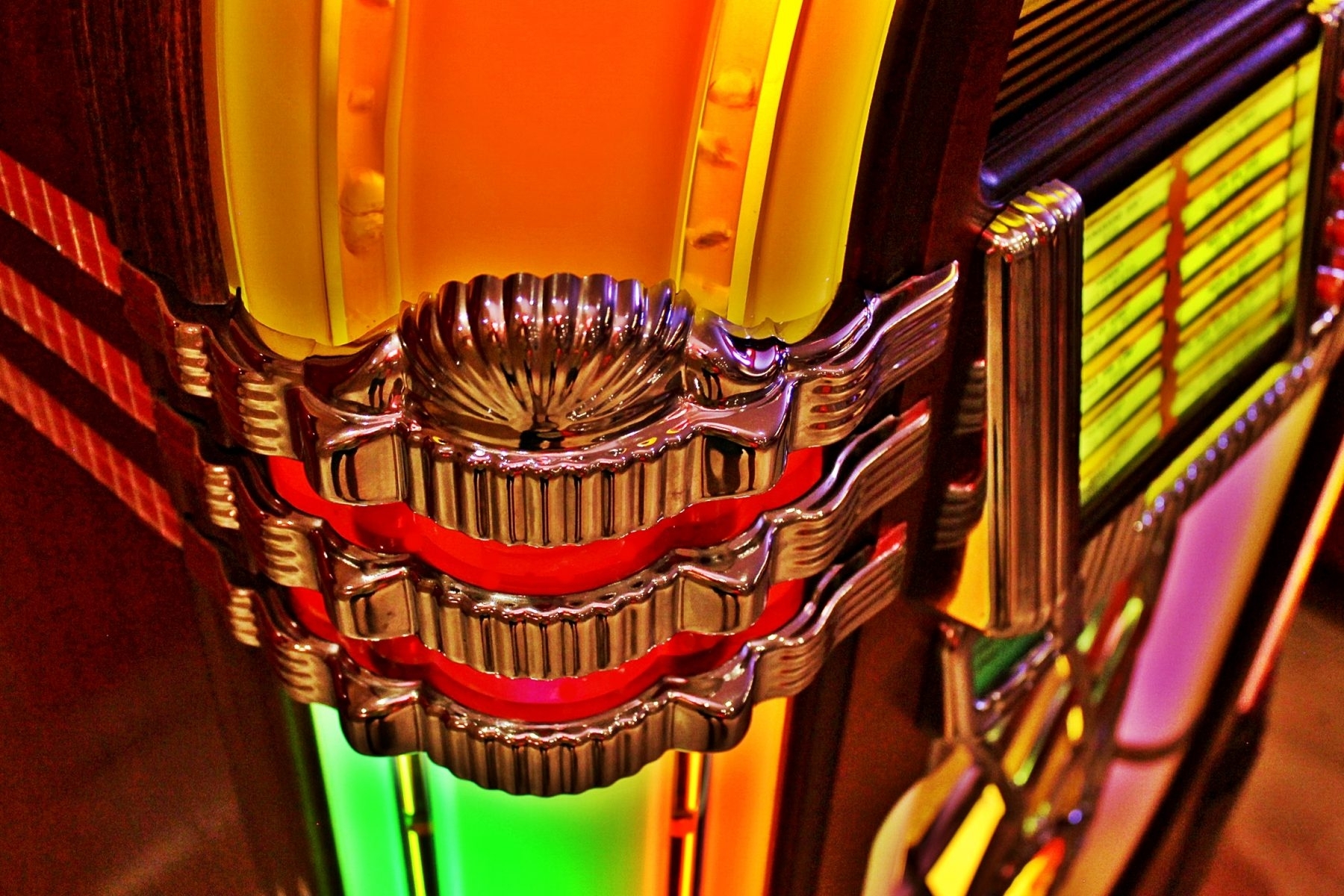 Wurlitzer Musikbox und NSM Jukebox mit moderner Technik