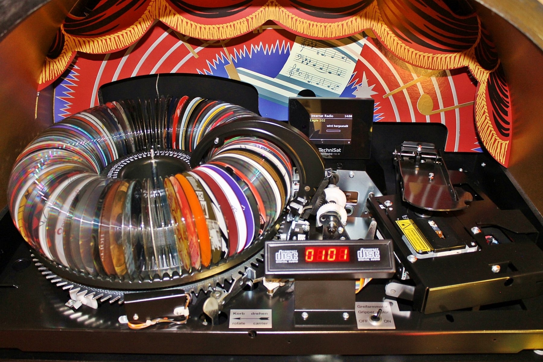 Wurlitzer Musikbox und NSM Jukebox mit moderner Technik